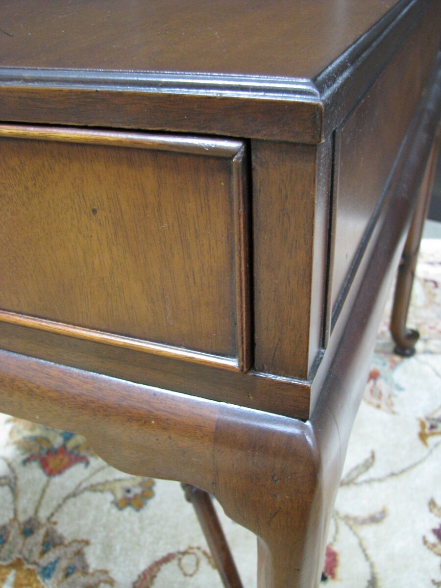 Vintage Drexel Heritage Signers Edition Lamp Table; Professionally ...