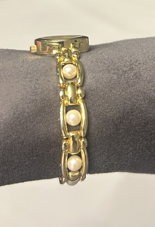 Victoria Rhein Quartz Women’s Watch Gold Colored With Pearl Like ...