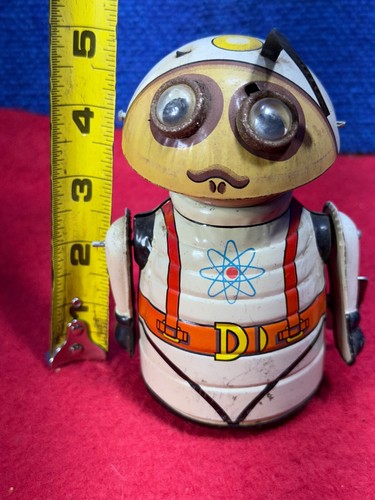 Vintage MARX Tin Litho Wind Up Astronaut Bug Creature Alien FOR PARTS ...