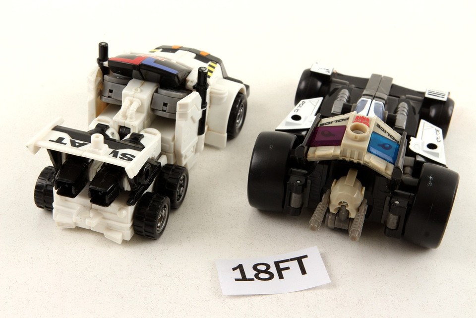 SWAT Team S.W.A.T. Prowl Checkpoint Kmart 100% Complete Energon ...