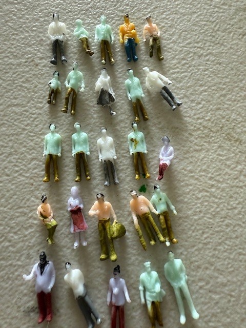 HO SCALE PEOPLE (25) #15 | eBay