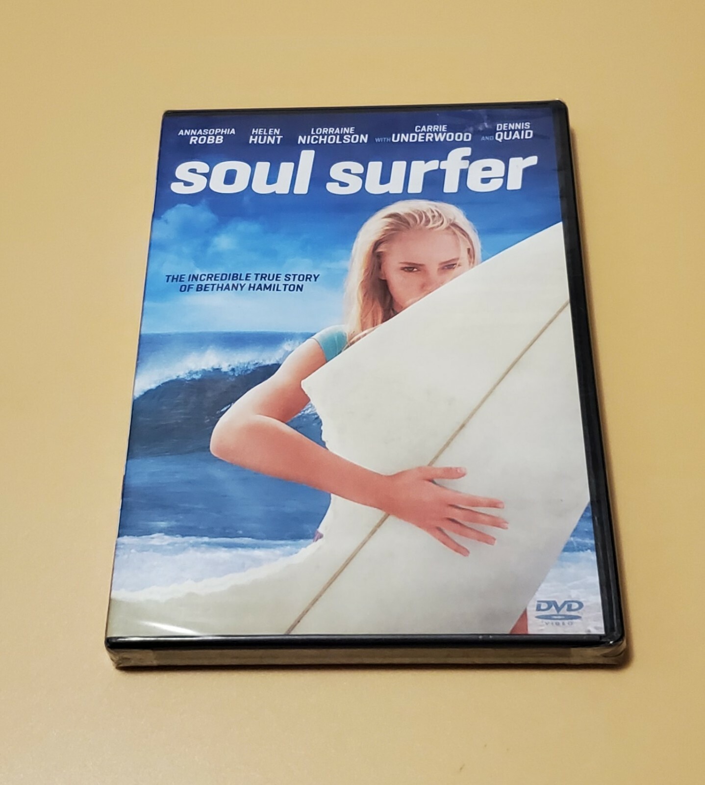Soul Surfer (DVD, 2011) Helen Hunt Carrie Underwood Dennis Quaid Free ...