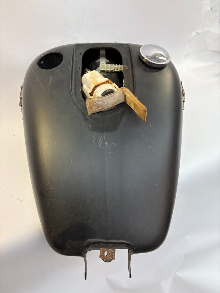 Harley Dyna FI Street Bob gas fuel tank LooK | eBay