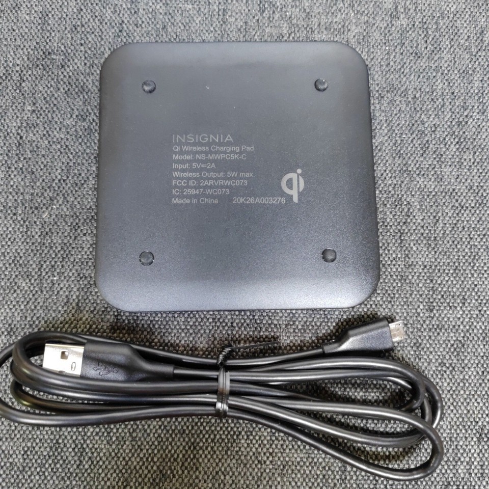 Insignia 5W Qi Wireless Charging Pad Charger | eBay