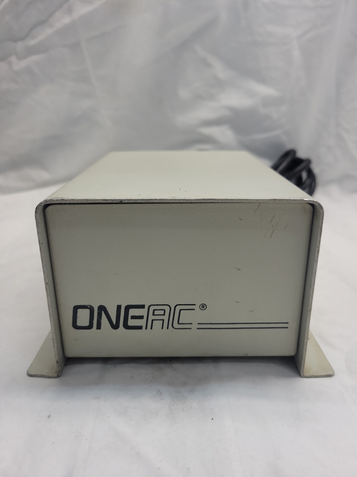 ONEAC Corp. #CL 1101 P/N 006-101 60HZ 1 PHASE LINE CONDITIONER | eBay