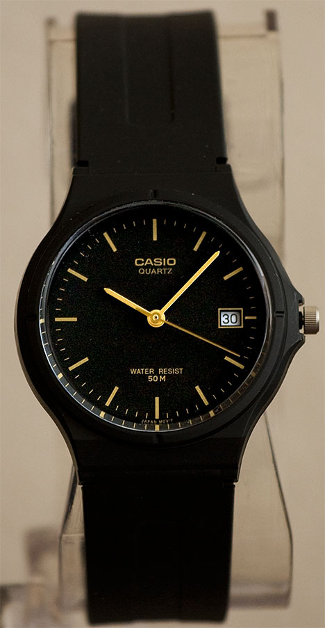 Casio MW-59-1E Men's Analog Watch Black and Gold Date Display Casual ...
