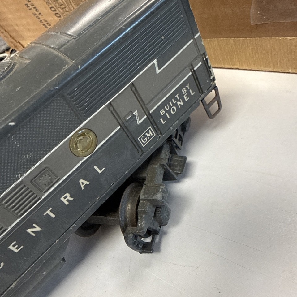 Vintage O Gauge Lionel New York Central #2354 Diesel Engine UNTESTED | eBay