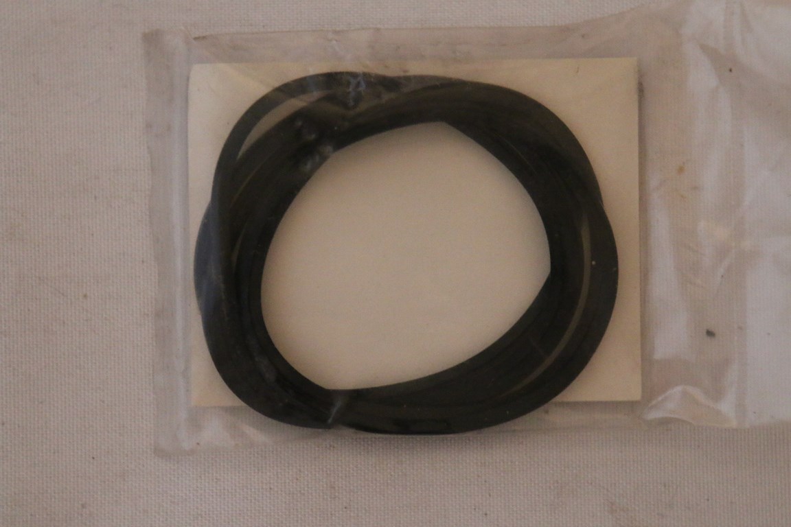 Genuine NOS Seiko Watch Gaskets - Various shapes & sizes 1 of 5 | eBay