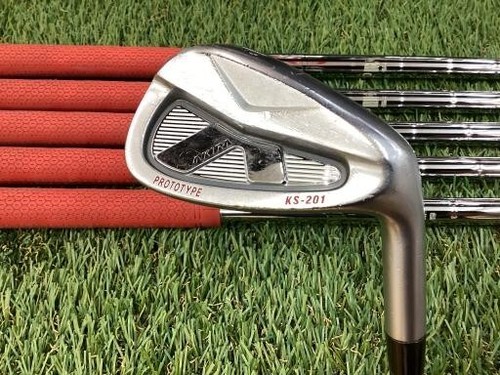 Akira PROTOTYPE KS-201 Irons #5-9,Pw(6Clubs)/NS.PRO 950GH/Flex:Stiff ...