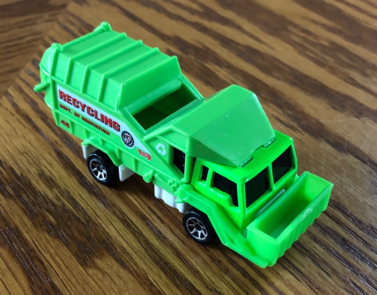 Hot Wheels (Mattel - USA) “RECYCLING” F.E.L. Garbage (Waste/Trash ...