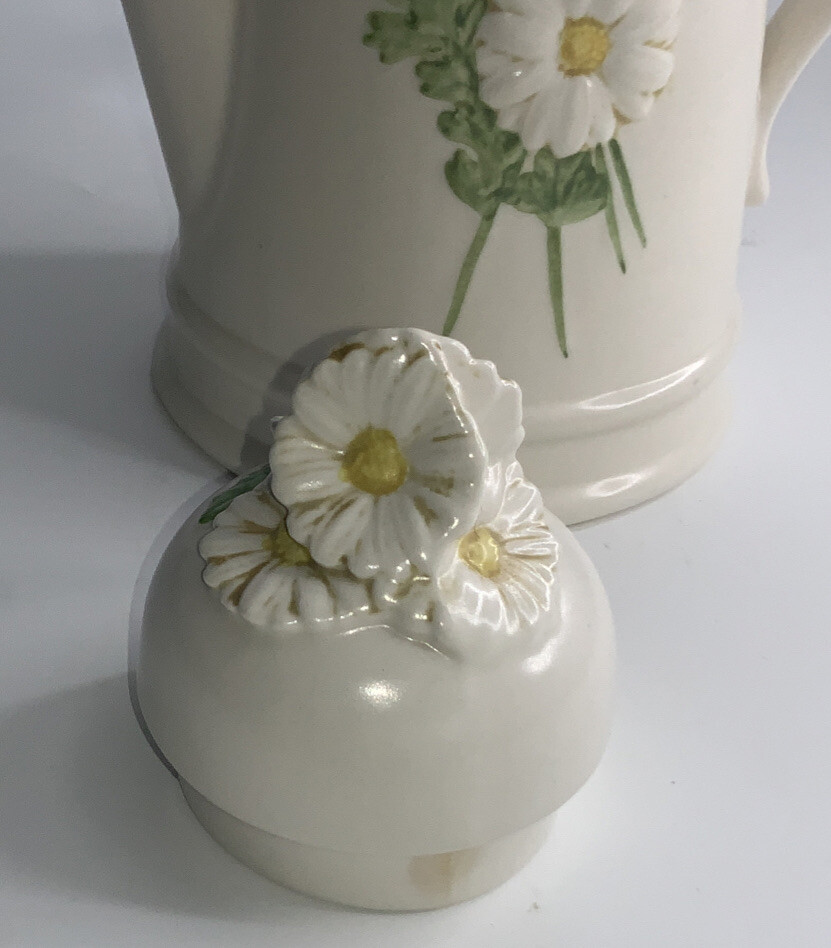 Metlox - Poppytrail - Vernon Sculptured Daisy Coffee Pot 357841 USA for ...