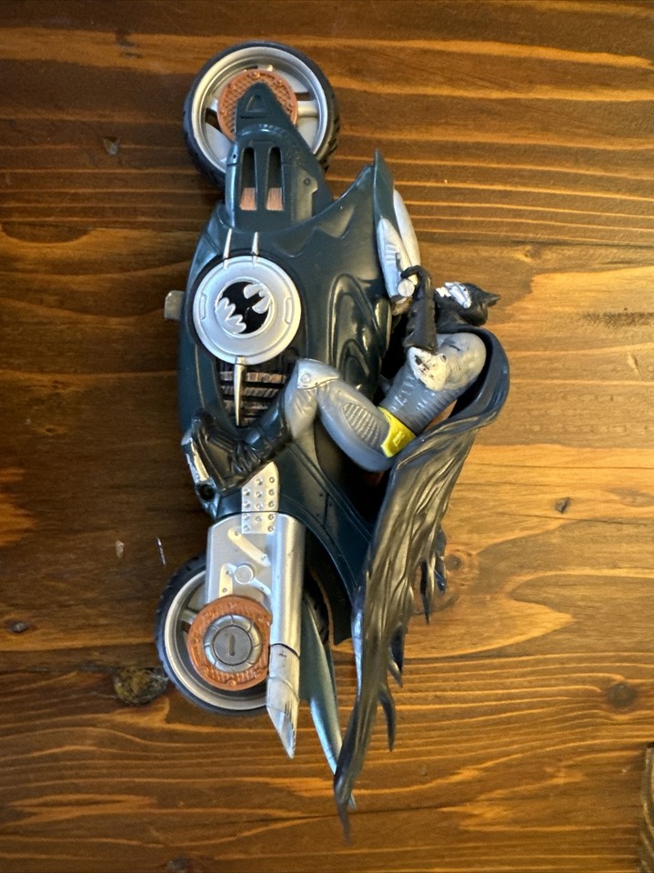 Batman Bat Bike Figure Motorcycle Friction Rare Hayabusa Suzuki 2003 DC ...
