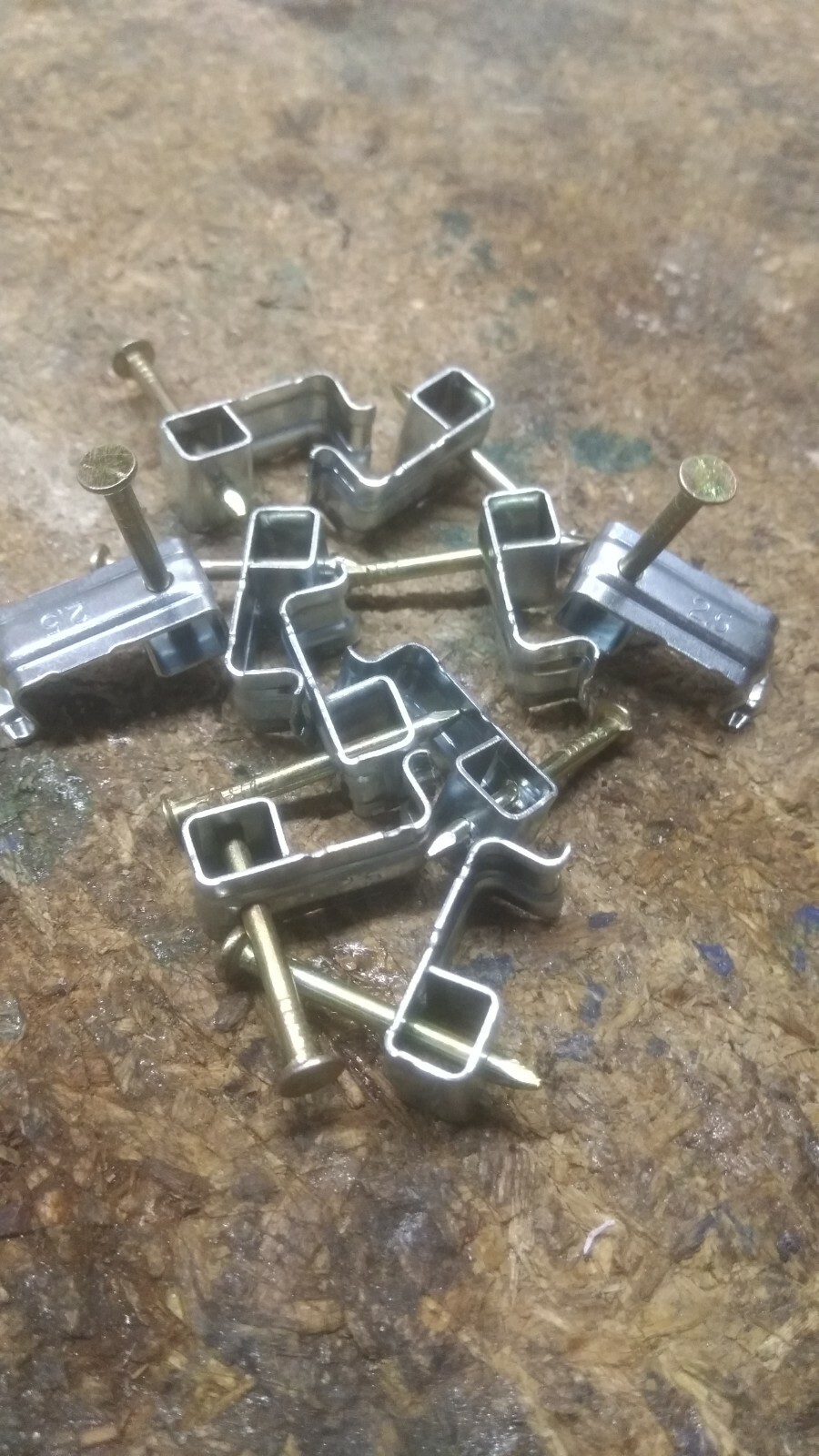 Metal cable clips x 10 for 1mm to 2.5mm t&e cables. | eBay UK