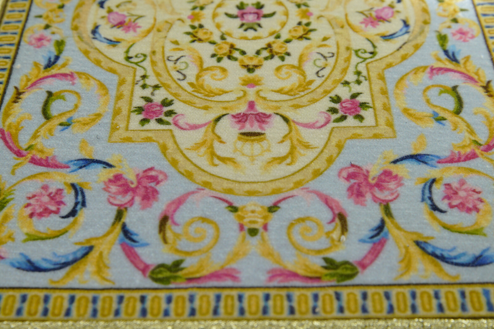 1/12 Fine French Swirls Roses Garland Royal Gold Beige Dollhouse Rug | eBay