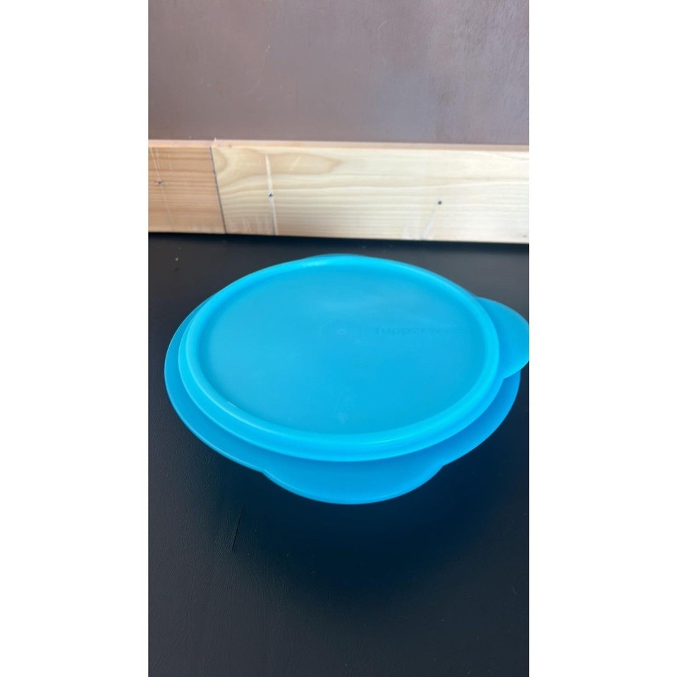 Tupperware Flat Out Collapsible Blue Bowl with Lid 4 Cup Number 5453A ...