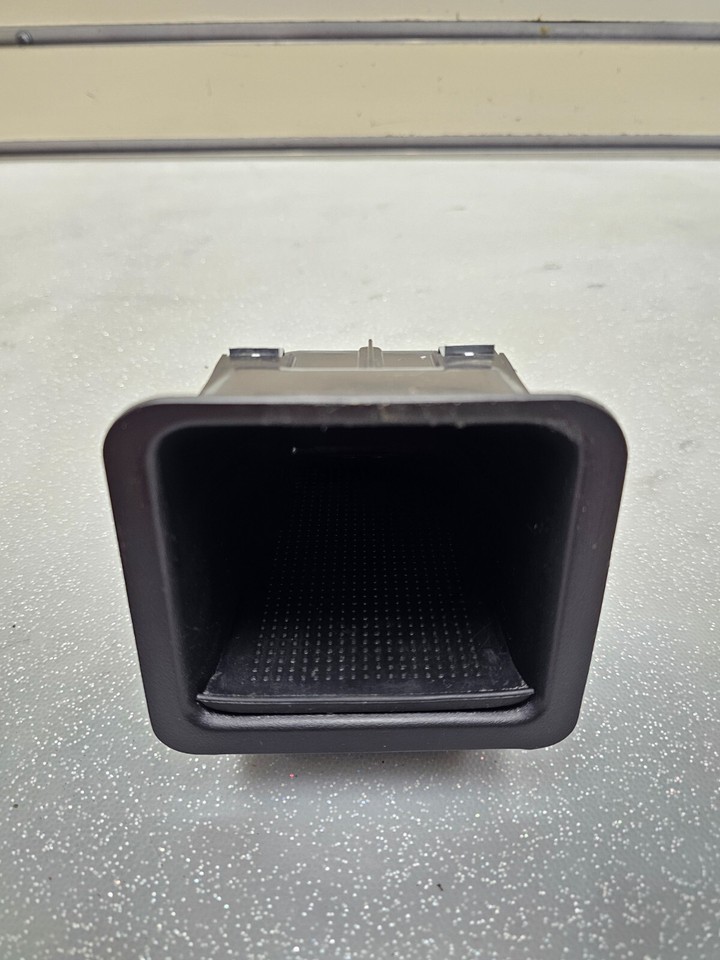 1999-2006 Chevrolet Silverado Sierra Front Dash Instrument Panel Cubby ...