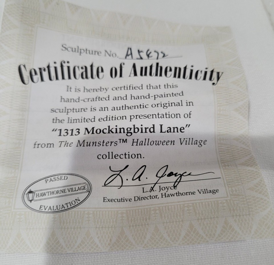 HAWTHORNE VILLAGE 1313 MOCKING BIRD LANE MUNSTERS HOUSE NEW w/COA (Q ...
