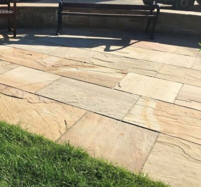 Fossil Mint Natural Indian Sandstone paving Patio Slabs | 600x900 ...