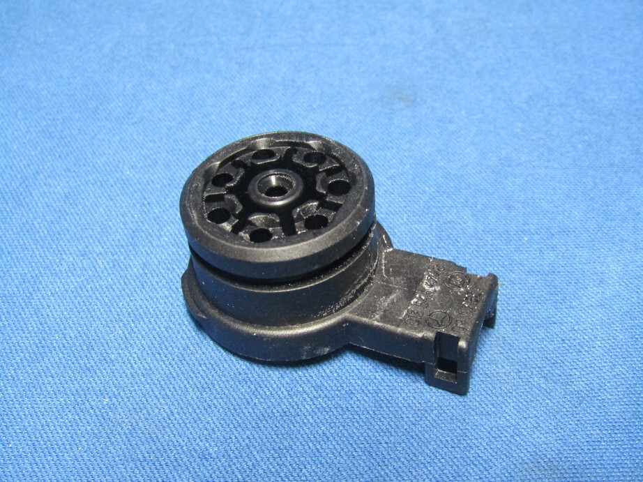 MERCEDES BENZ SOCKET SLEEVE HOUSING 0135454728 GENUINE NEW | eBay