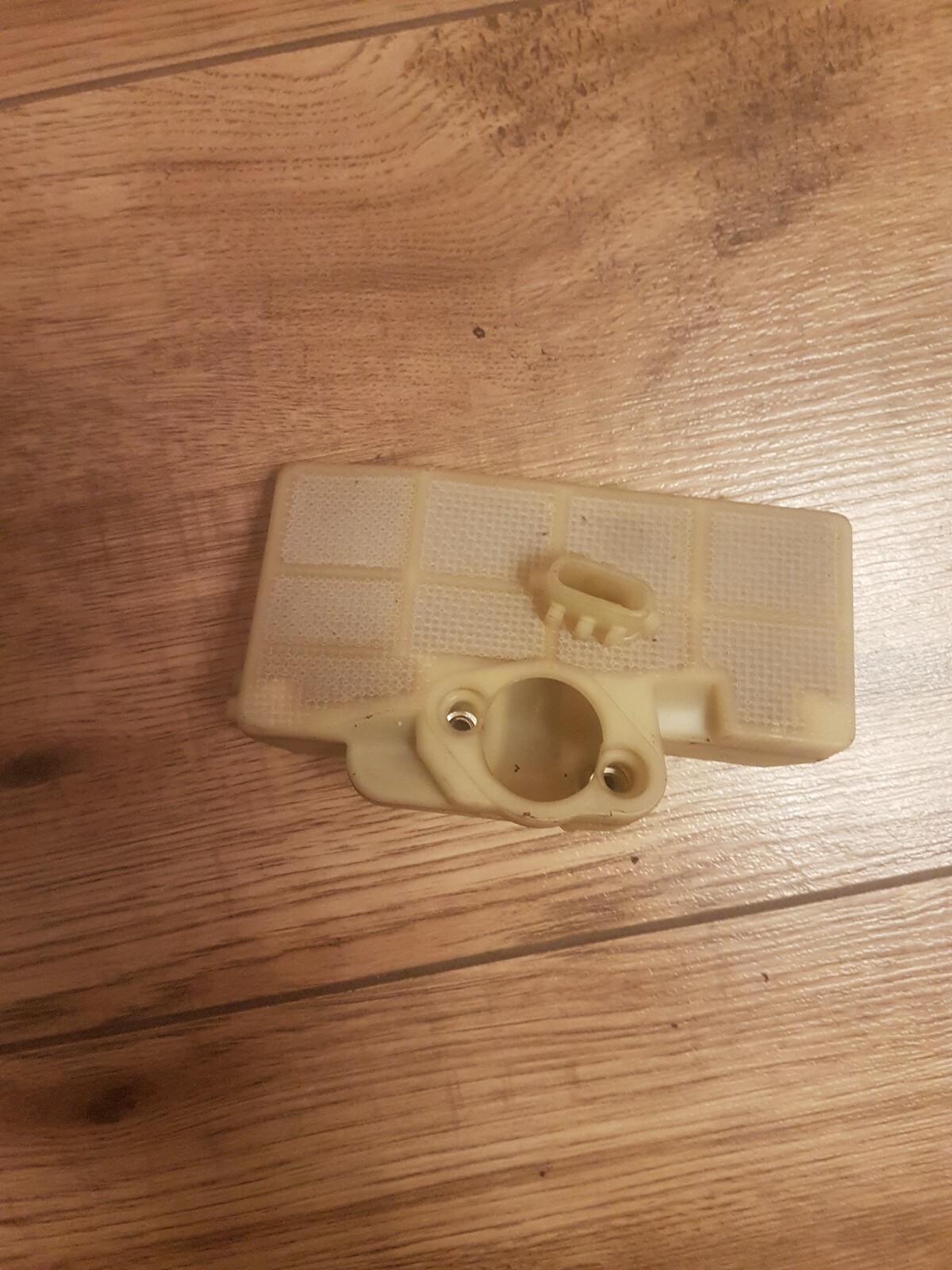 A GENUINE STIHL MS390 CHAINSAW AIR FILTER AND NUTS ASSEMBLY COMPLETE ...