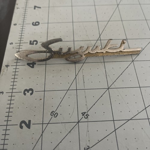 SUZUKI Side Cover Script Badge 1960s models incl K10 K11 M12 S32 T10 ...