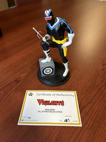 DC Icon Heroes Vigilante Statue Figurine In Box Mint W COA Limited ...
