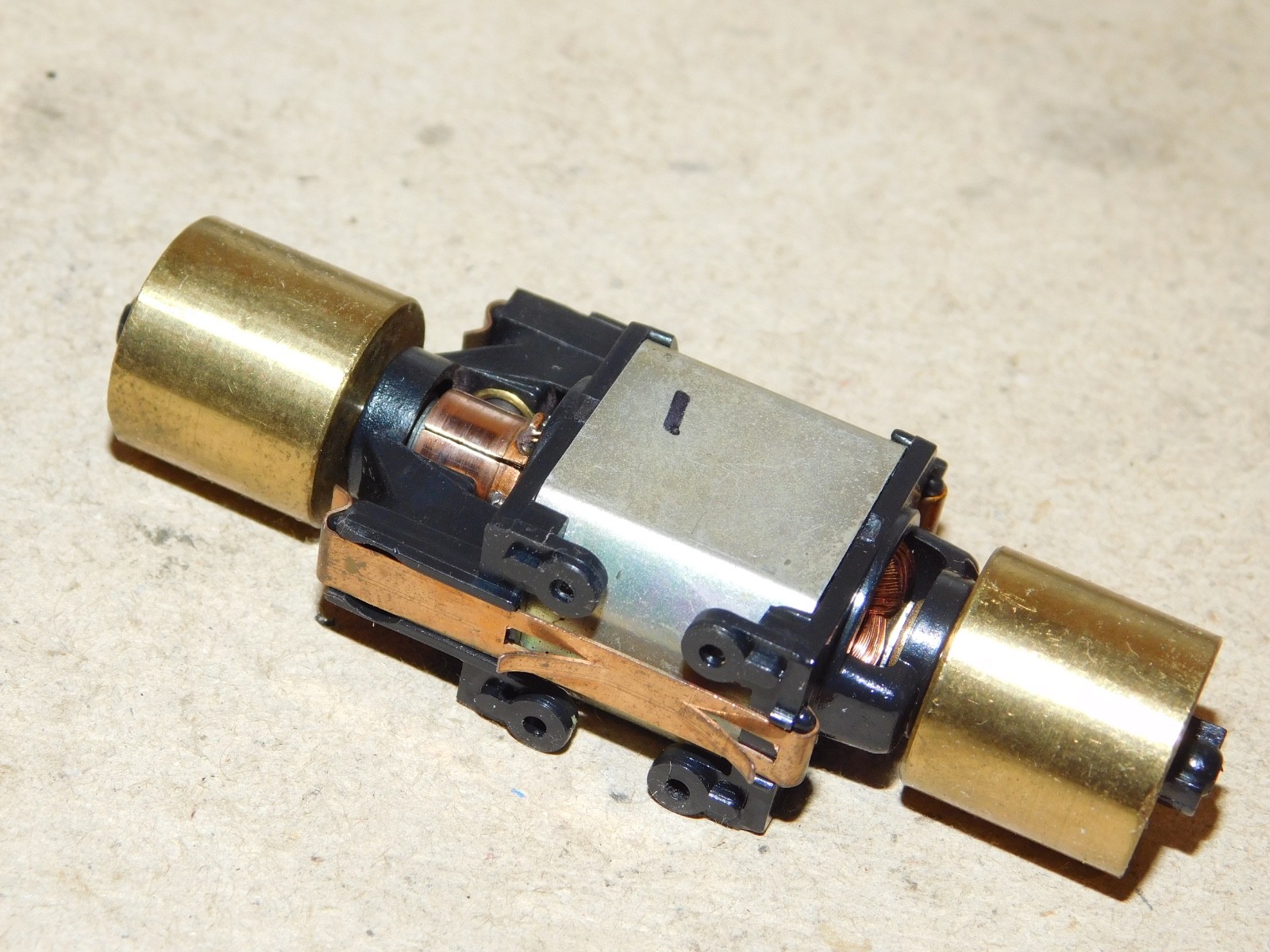 Athearn HO Parts Diesel Locomotive Motor w/ Short Brass Flywheels RUNS ...