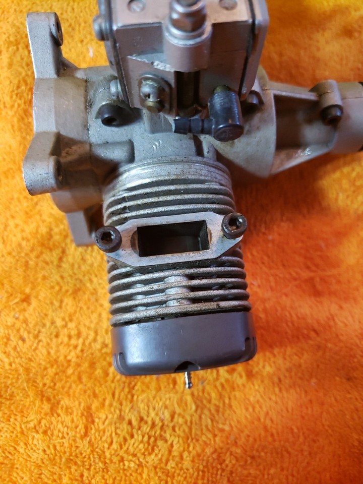 MVVS Engine - MVVS 120 Twin Size Motor W/Pitts Muffler - Boxer 1.20 ...