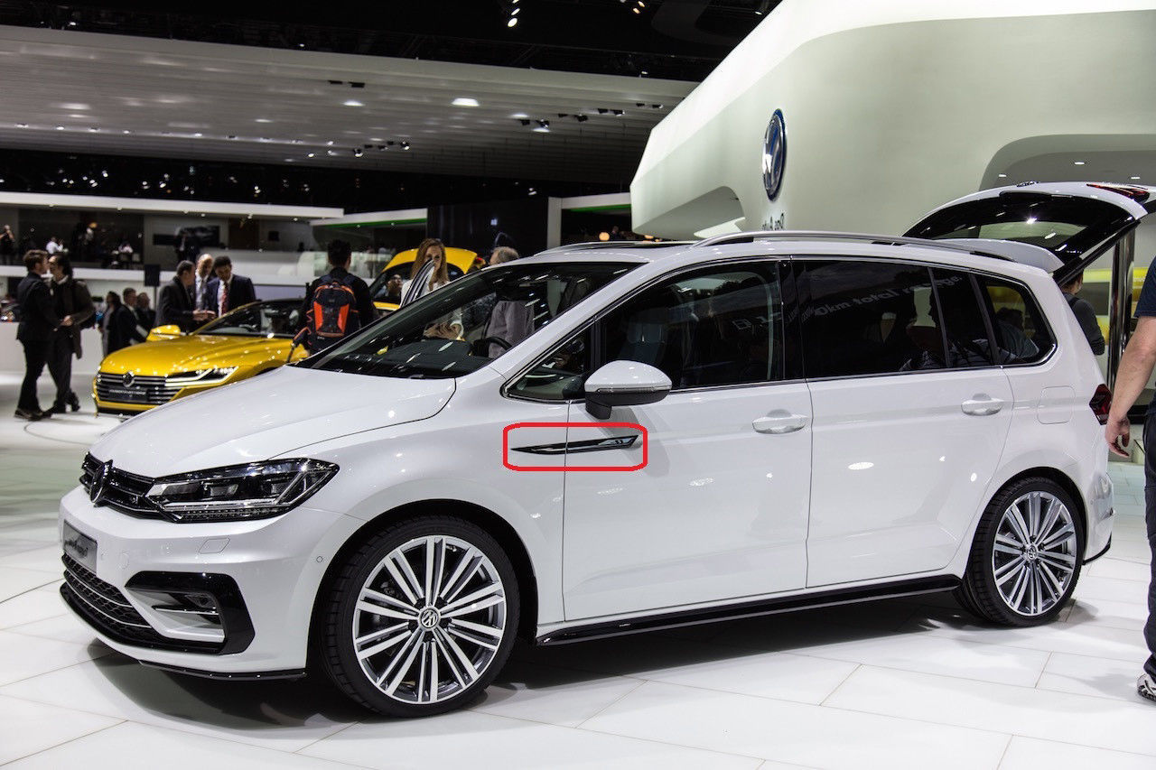 Original VW Touran II MQB R-Line Badge lettering set Emblem fender left ...