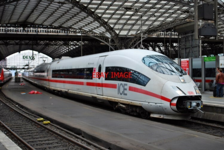 PHOTO GERMAN RAILWAY - DB CLASS 406 8-CAR EMU ON A BERLIN HBF SERVICE ...