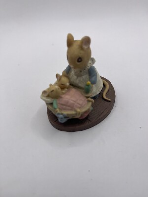 Avon FOREST FRIENDS Figurine “All Tucked In” Miniature Mice Mother ...