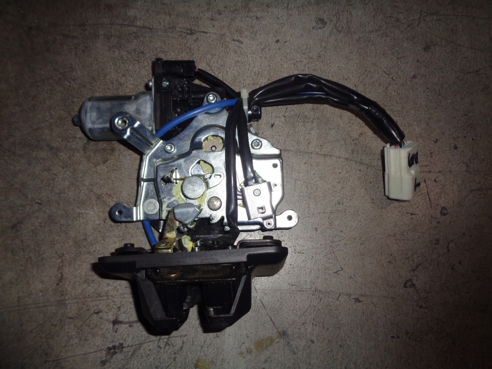 2004-2009 Lexus RX350 RX400 RX330 Lift Gate Hatch Latch Lock Actuator ...