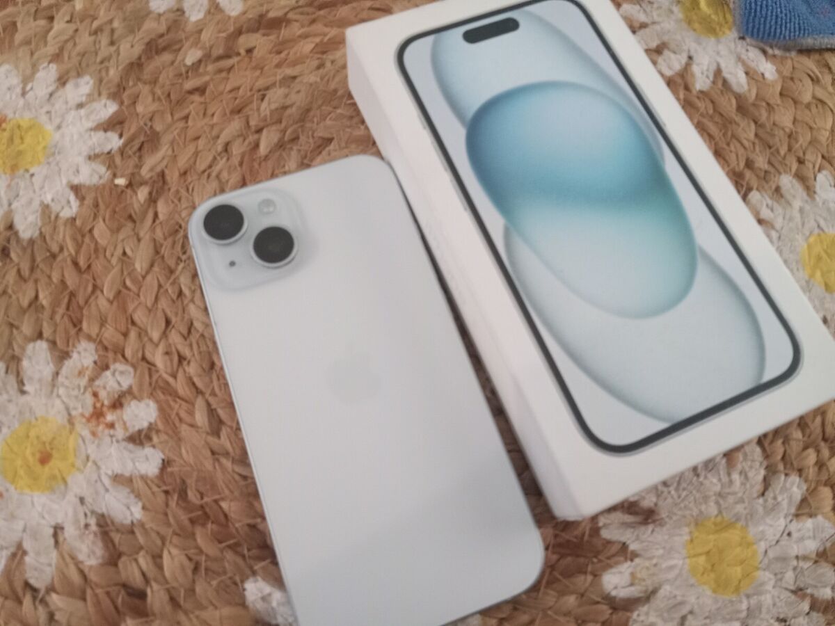 Apple iPhone 15 - 128 GB - Blue (Cricket Wireless) (Single Apple iPhone 15 - 128 GB - Blue (Cricket Wireless) (Single