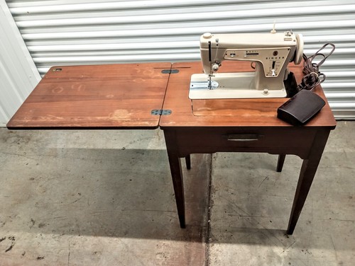Vintage Singer Fashion Mate Sewing Machine Model 237 w/ Pedal On Table ...