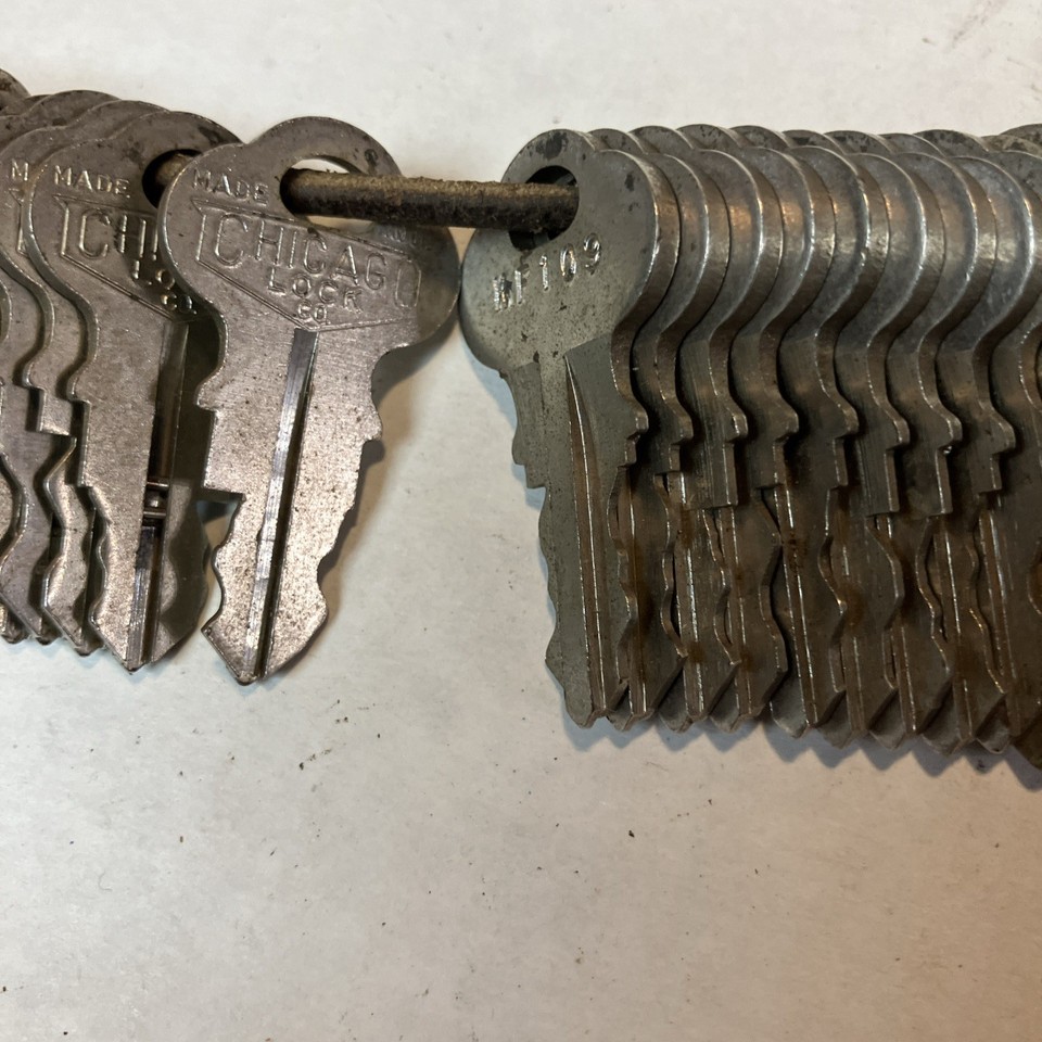 Vintage Chicago Lock Co Vending Machine Keys Gum Ball, Soda ? Lot Of ...