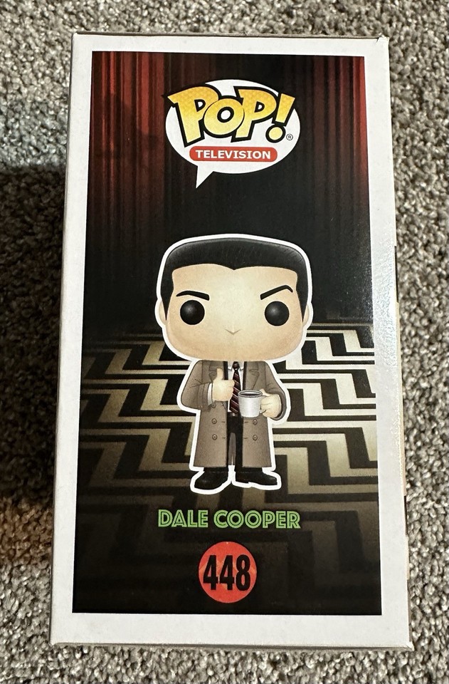 Funko Pop! Television: Twin Peaks - Agent Dale Cooper #448 Vinyl Figure ...