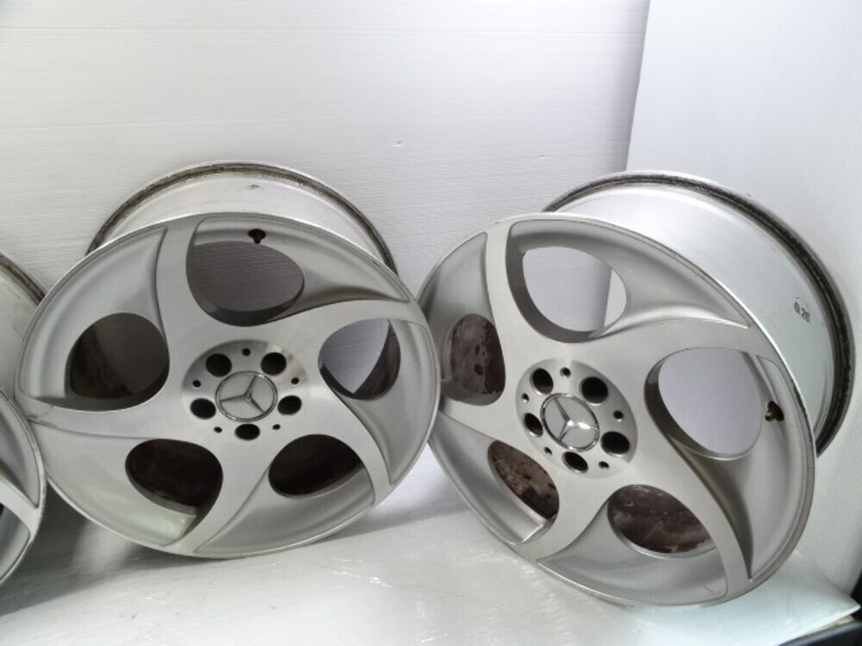 05 Mercedes R230 SL500 wheels, set of 4 2304011402 8.5x18, 2304011802 9 ...