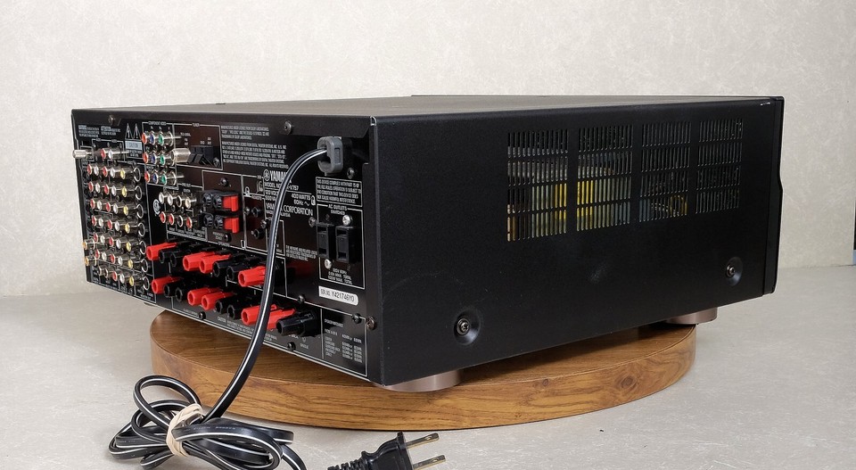 Yamaha RX-V757 7.1-Channel Home Theater Receiver , powers on, selling ...