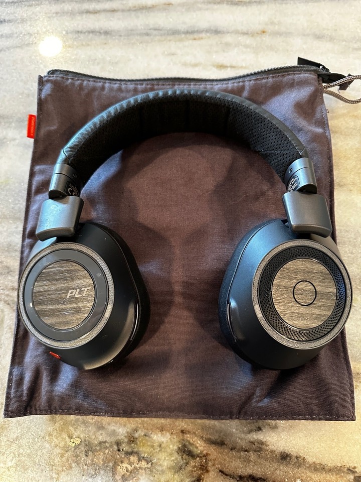 Plantronics Voyager B8200 UC Stereo Bluetooth Headset Noise Canceling ...