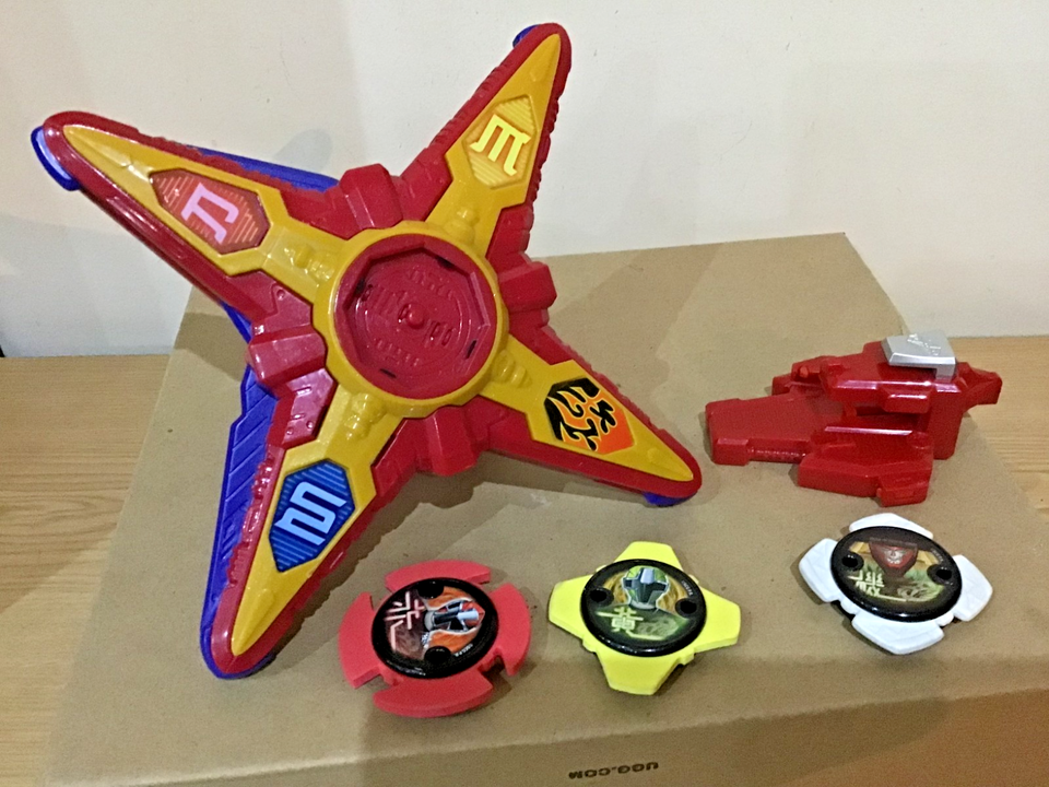 Power Rangers Ninja Steel Dx Red Star Battle Morpher, 3 Ninja Stars ...