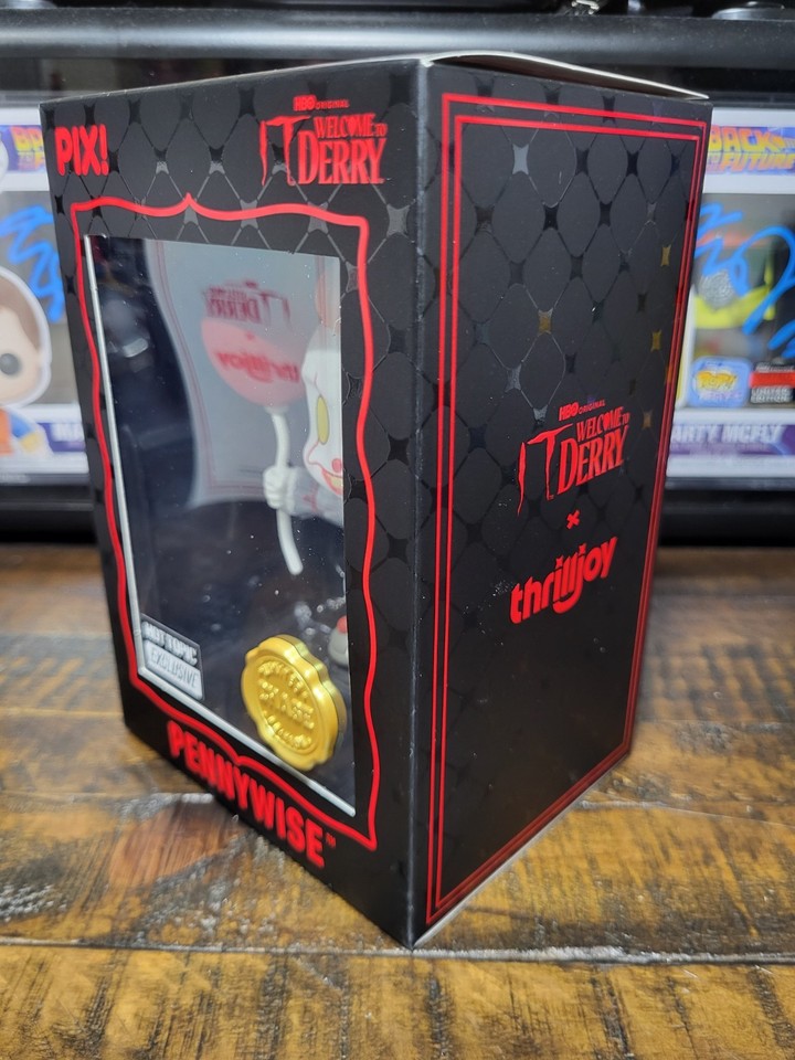 Welcome To Derry Thrilljoy Pennywise CHASE Hot Topic Exclusive | eBay