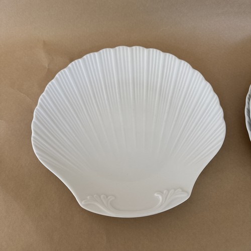 Apilco Shell Shaped Dish Classic Whiteware Made in France 8 Plates 9 3/ ...