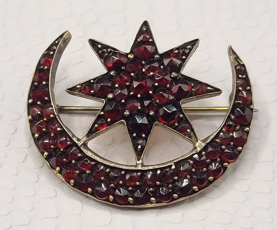LOT of 4 ANTIQUE GOLD FILLED GARNET PINS INFINITY BOW BAR CRESCENT MOON ...