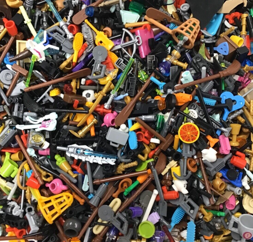 LEGO LOT OF 100 MINIFIGURE ACCESSORIES RANDOMLY PICKED HOLDABLE ITEMS ...