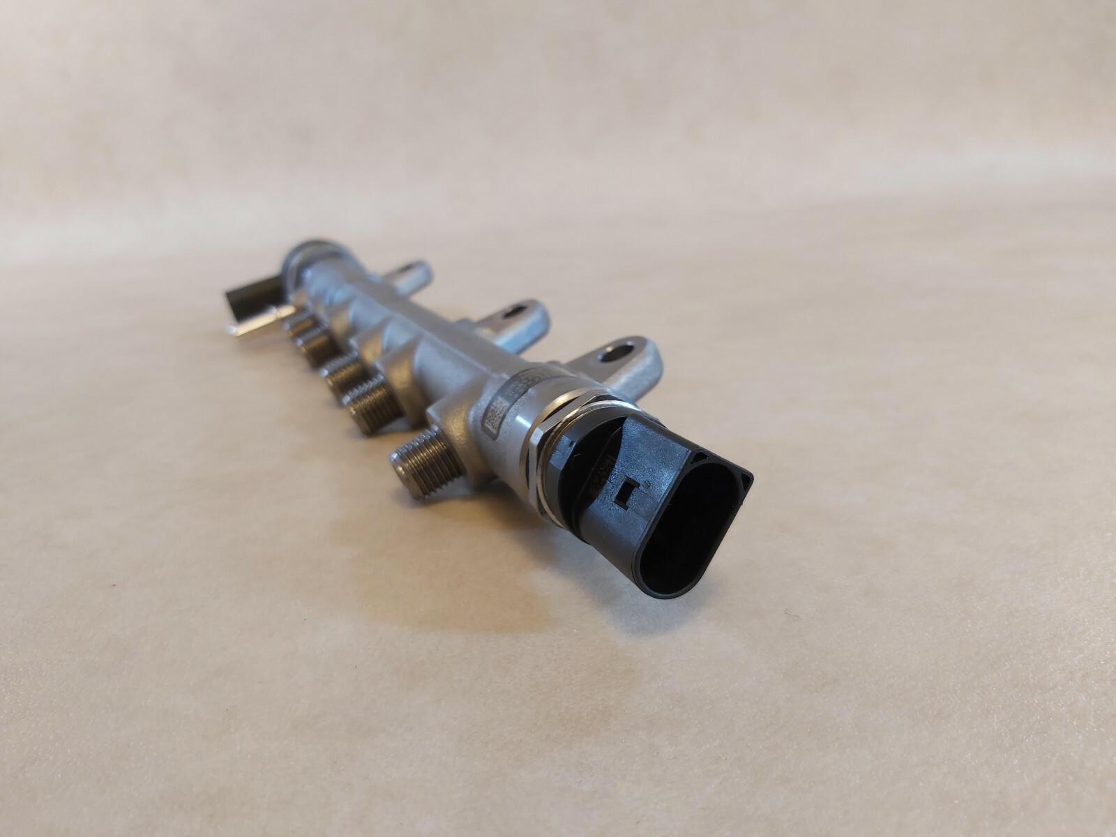 NEW GENUINE BMW MINI Fuel Pressure accumulator & Sensor 13538579239 ...