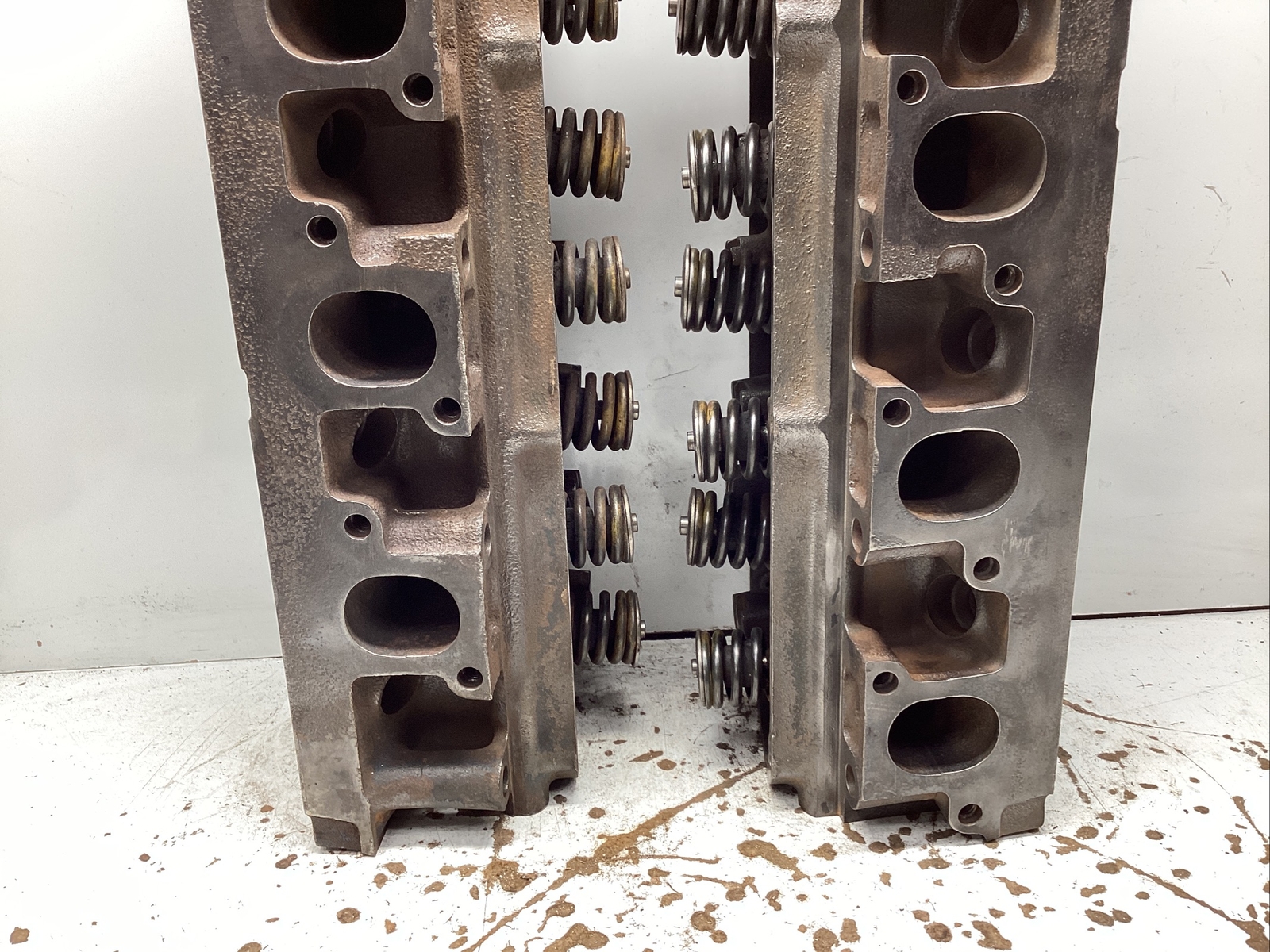 1970-1971 Ford 351C Small Block Cylinder Head Set D0AE-J DATE CODE OE9 ...