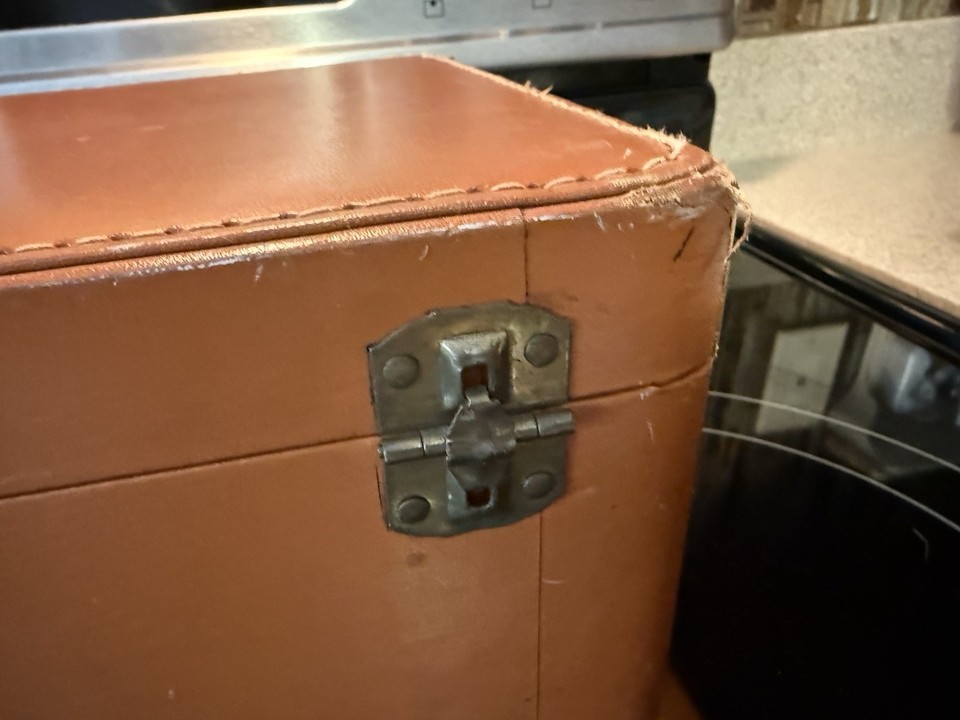 Vintage MCM Brown Luce Leather Makeup Hard Case Travel Vanity Mirror ...