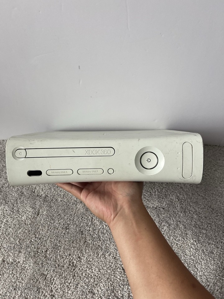 Microsoft Xbox 360 Core White Console FOR PARTS or REPAIR ONLY With HDD ...