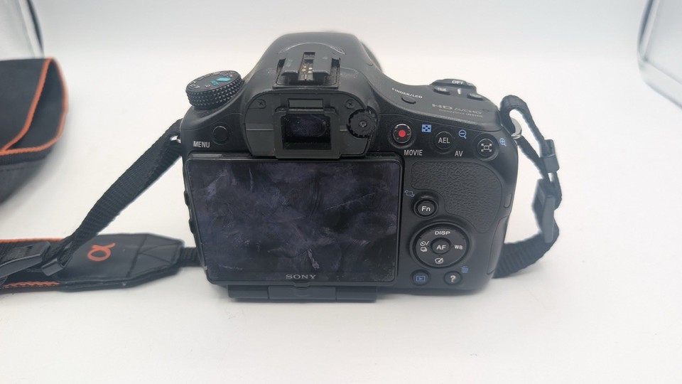 *UNTESTED* Sony Alpha SLT-A65V 24.3MP DSLR Camera - Black with Tamron ...