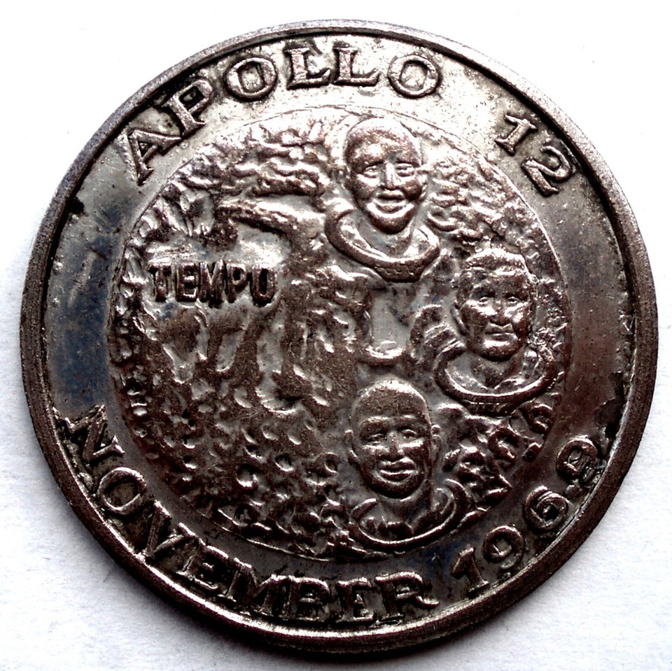 ITALY, APOLLO 12 NOVEMBER 1969 100 GOLD, TEMPO Token 35.4mm 12.5g ...